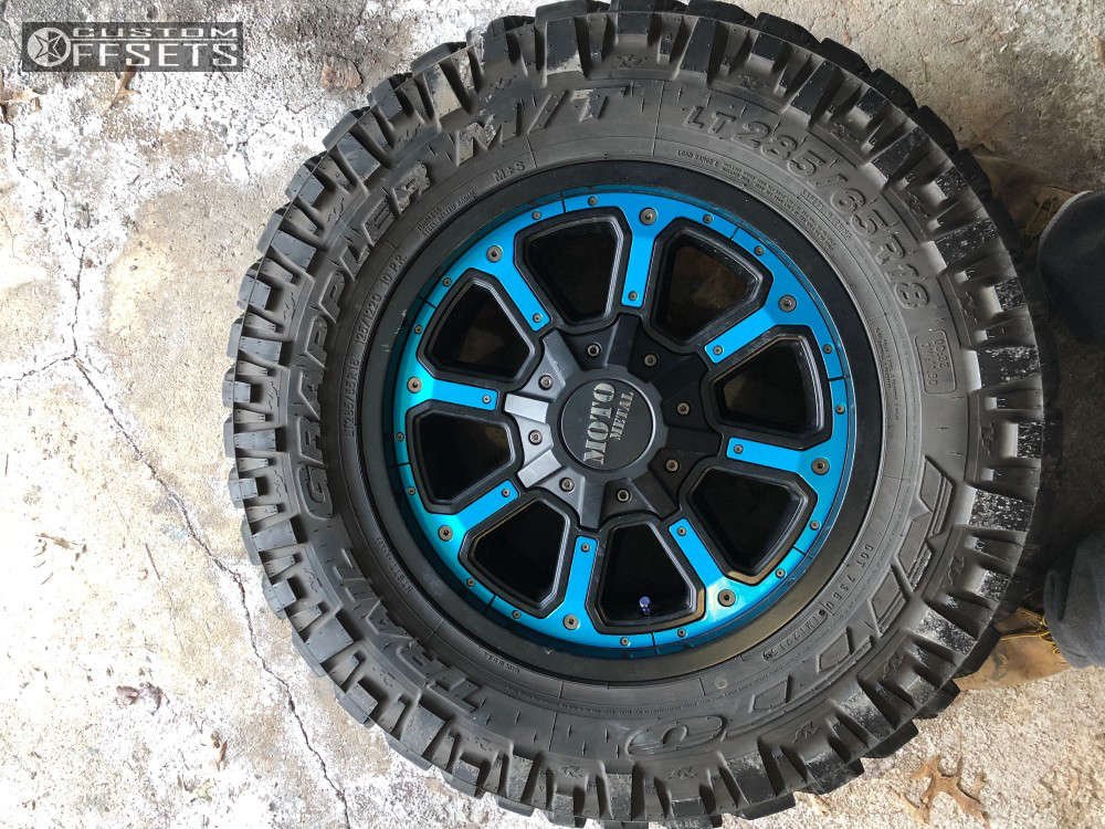 2008 GMC Sierra 1500 HD with 18x9 18 Moto Metal Mo984 and 285/65R18 ...