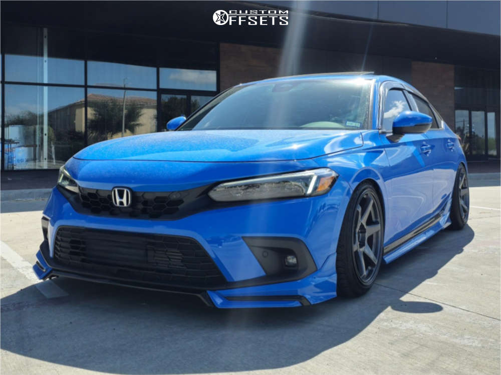 2024 Honda Civic with 18x9.5 38 Enkei T6r and 235/40R18 Continental ...