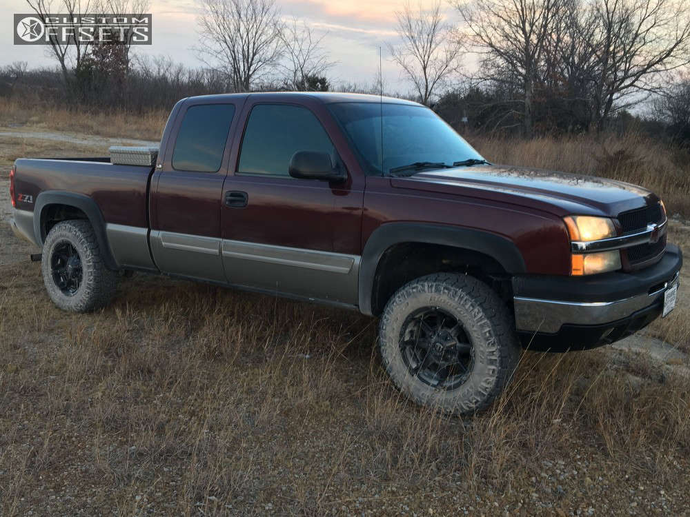 2003 Chevrolet Silverado 1500 with 18x9 -12 Fuel Coupler and 275/70R18 ...