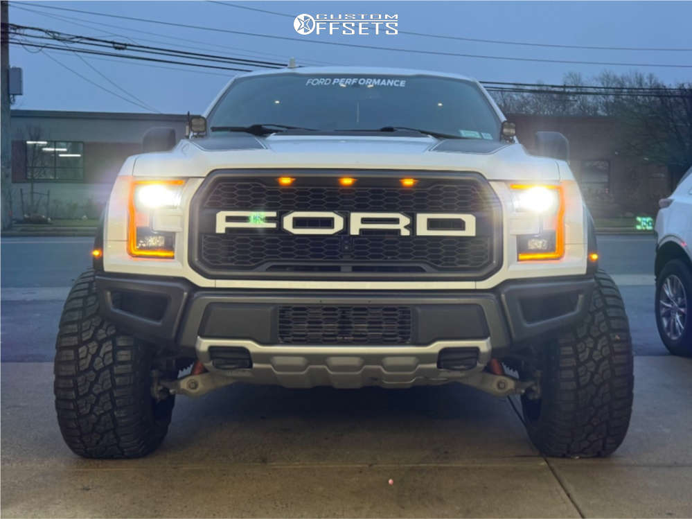 2019 Ford F-150 with 22x14 -76 American Truxx The Bomb and 35/13.5R22 ...