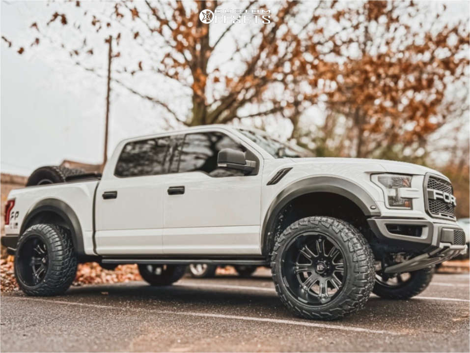 2019 Ford F-150 with 22x14 -76 American Truxx The Bomb and 35/13.5R22 ...
