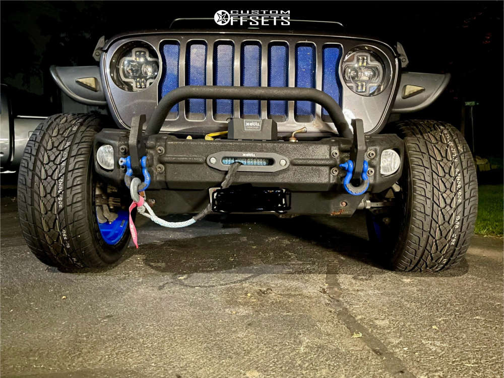 2019 Jeep Wrangler with 20x10 -18 Fuel Typhoon and 305/50R20 Kumho ...