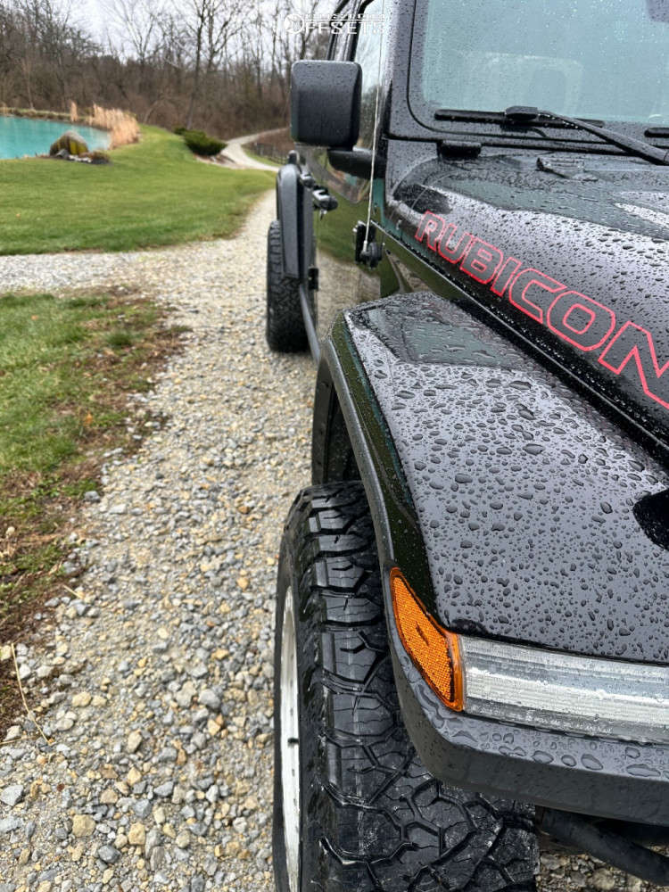 2020 Jeep Gladiator with 17x9 -12 Lock Offroad Wheels Lunatic and 285 ...