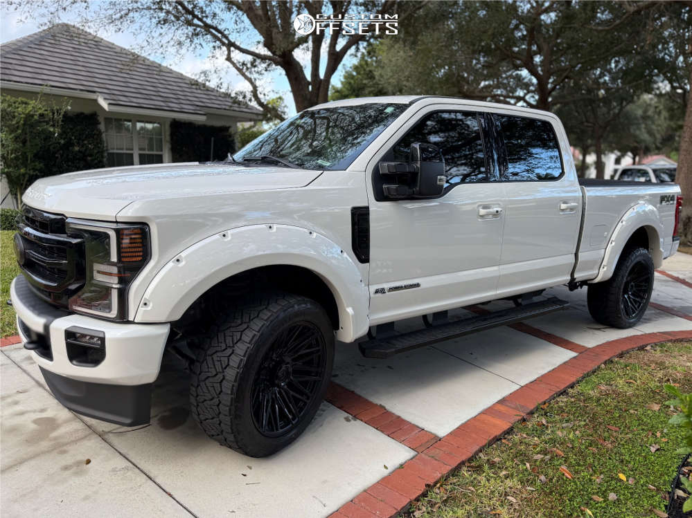 2022 Ford F-250 Super Duty with 22x10 -19 Gear Off-Road 770b and 285 ...