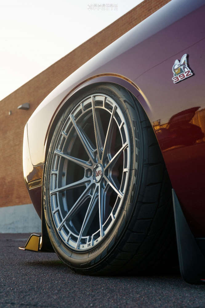 2016 Dodge Challenger with 20x10 15 Variant Aure and 275/40R20 Nitto ...
