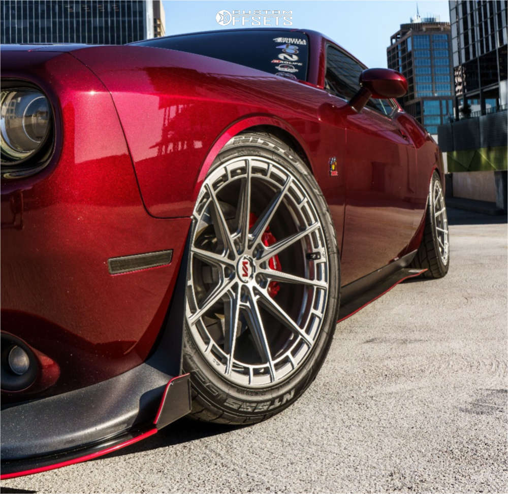 2016 Dodge Challenger with 20x10 15 Variant Aure and 275/40R20 Nitto ...
