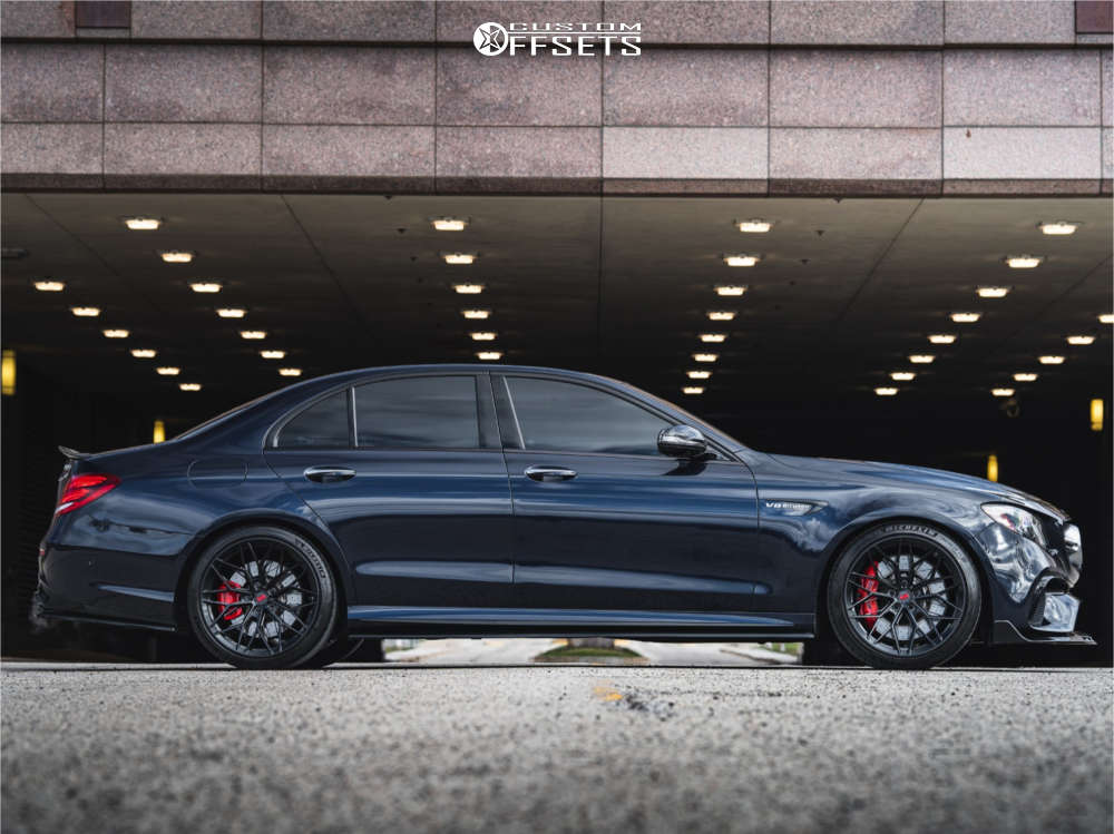 2018 Mercedes-Benz E63 AMG S with 20x10 15 Variant Maxim and 265/35R20 ...