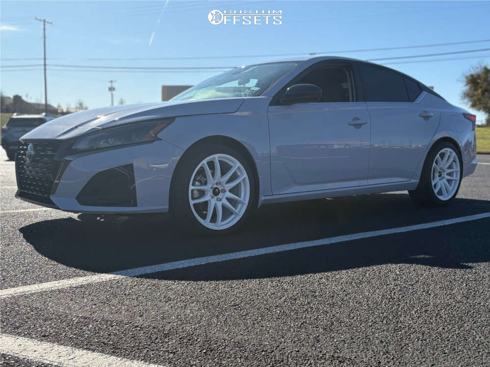 2024 Nissan Altima with 19x8.5 35 Vors Tr4 and 245/35R19 Nitto Nt555 G2 ...