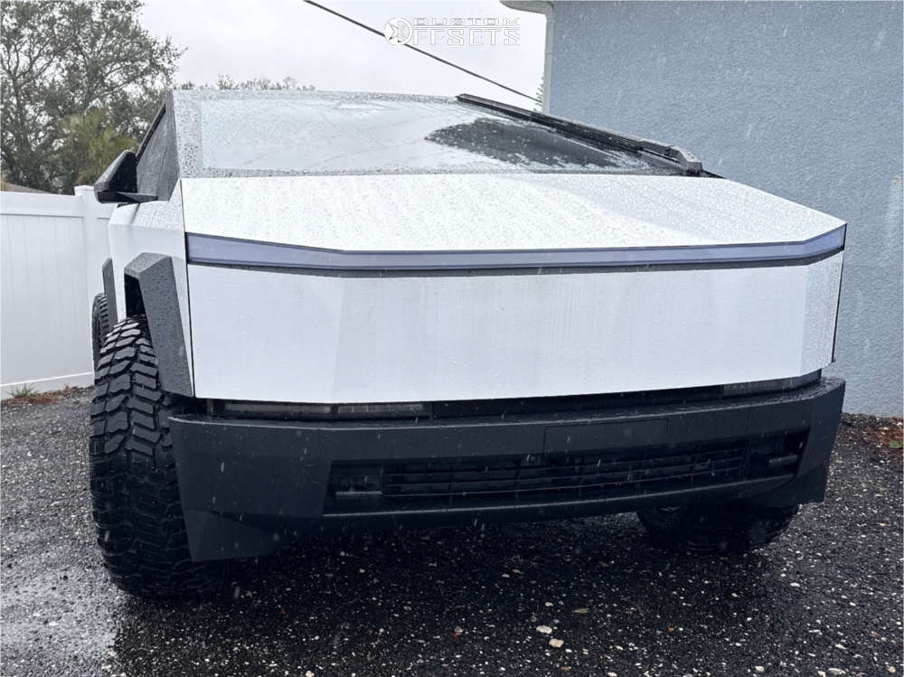 2024 Tesla Cybertruck with 24x10 35 Dolce Luxury Lusso and 35/13.5R24 ...
