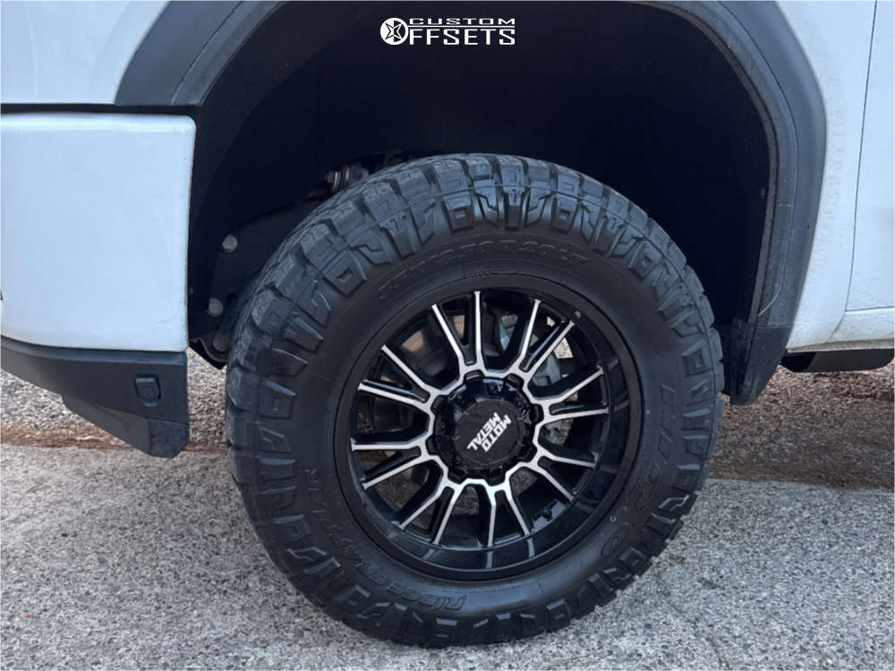 2022 GMC Sierra 2500 HD with 20x9 1 Moto Metal Mo810 and 35/12.5R20 ...
