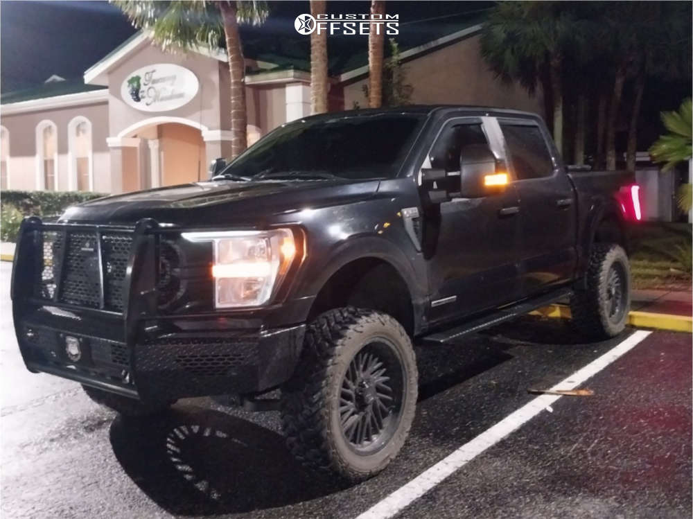 2021 Ford F-150 with 22x10 0 TIS 553b and 35/12.5R22 Fuel Gripper MT ...