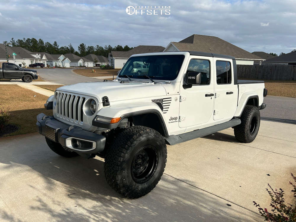 2020 Jeep Gladiator with 17x10 -25 Vision Tactical and 35/12.5R17 ...