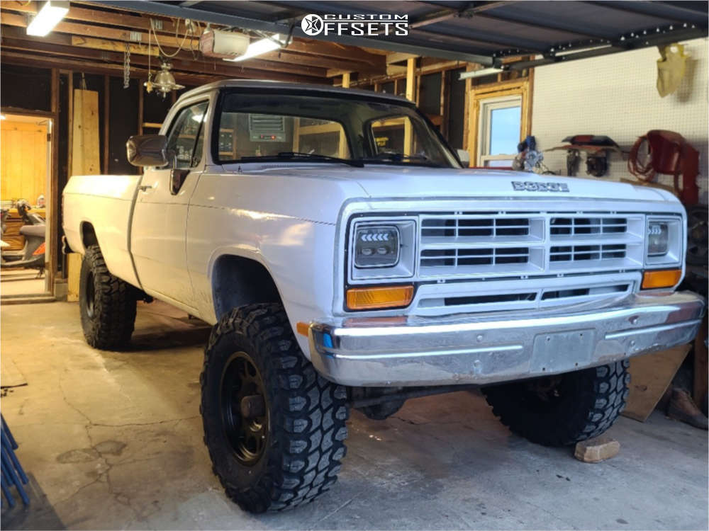 1989 Dodge W150 Standard Cab Pickup with 17x9 1 Ultra The Chief and 35/ ...