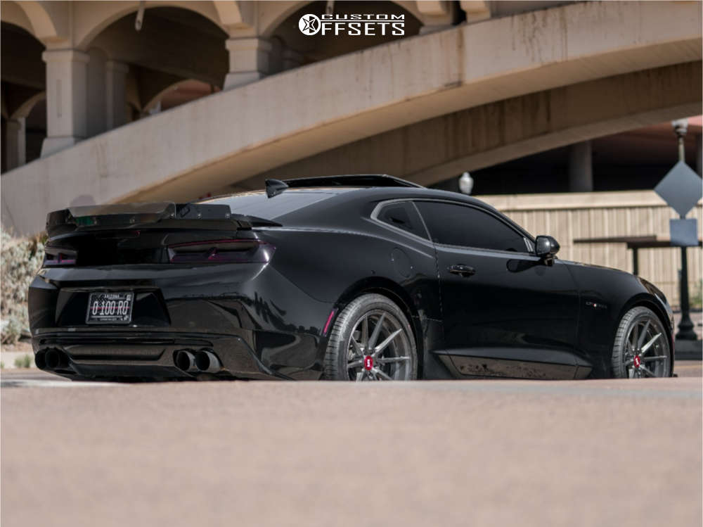 2019 Chevrolet Camaro with 20x10 25 Variant Argon and 285/30R20 ...