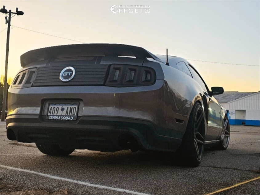 2011 Ford Mustang with 20x9 22 ESR Rf15 and 245/30R20 Delinte D7 ...