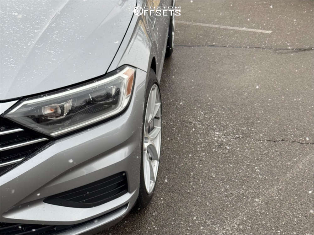 2020 Volkswagen Jetta with 18x9.5 35 Aodhan Ah11 and 225/45R18 ...