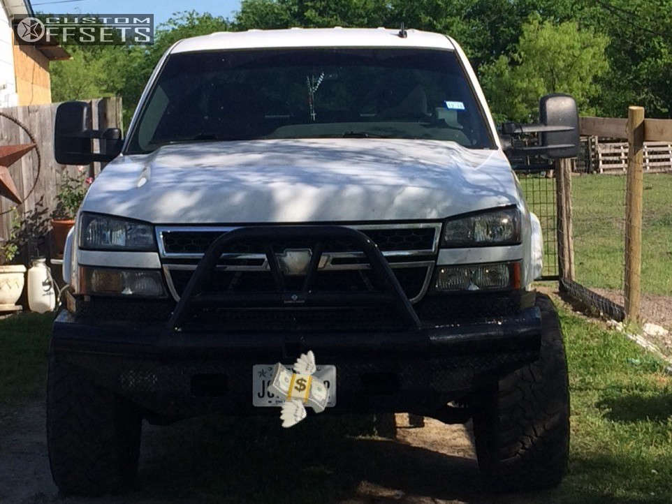 2007 Chevrolet Silverado 2500 HD Classic with 20x12 -44 DFD 388 and 305 ...