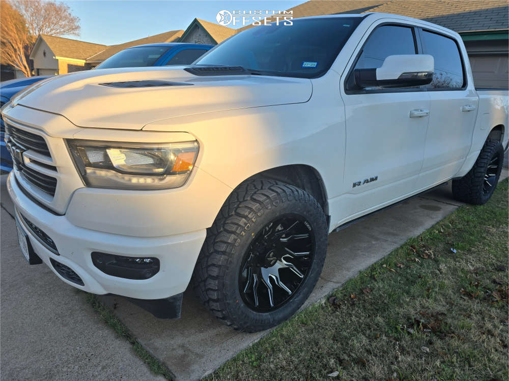 2023 Ram 1500 with 20x10 -25 ARKON OFF-ROAD Roosevelt and 33/12.5R20 Sailun Terramax Rt and ...