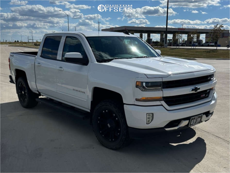 2017 Chevrolet Silverado 1500 with 20x10 -12 XD Xd778 and 33/12.5R20 ...
