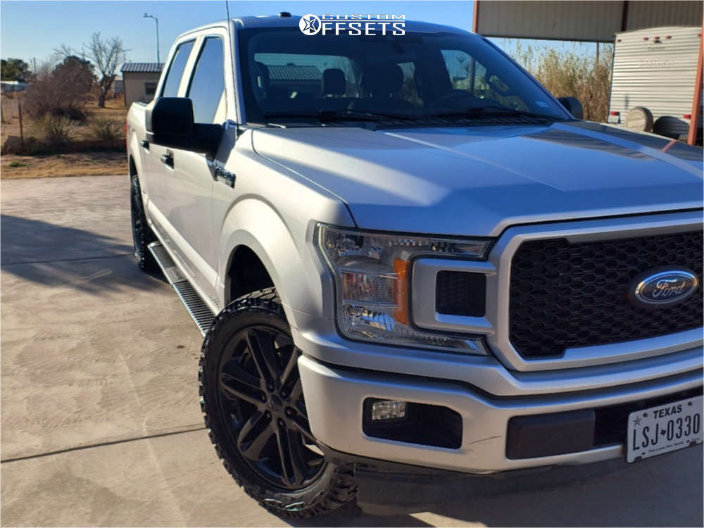 2019 Ford F-150 with 22x9 44 4Play OE Wheels Fr76 and 33/12.5R22 Venom ...