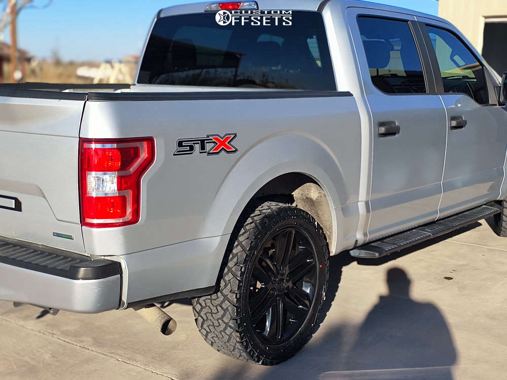 2019 Ford F-150 with 22x9 44 4Play OE Wheels Fr76 and 33/12.5R22 Venom ...