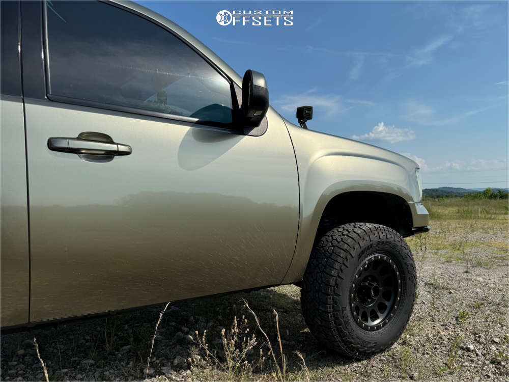 2012 GMC Sierra 1500 with 17x8.5 0 Method Mr305 and 285/70R17 Falken ...