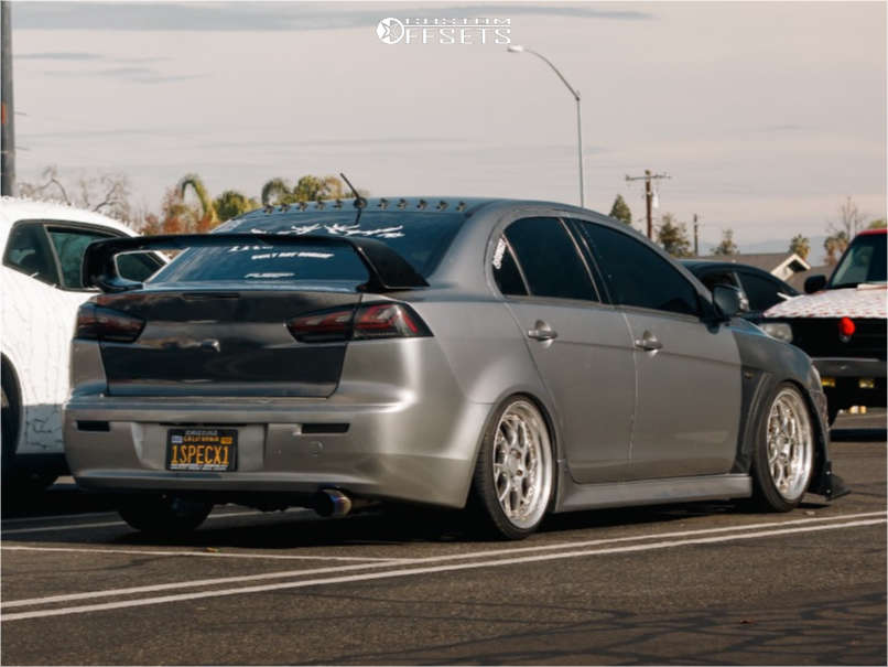 2017 Mitsubishi Lancer with 18x8.5 35 Aodhan Ds01 and 225/40R18 ...