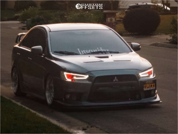 2017 Mitsubishi Lancer with 18x8.5 35 Aodhan Ds01 and 225/40R18 ...