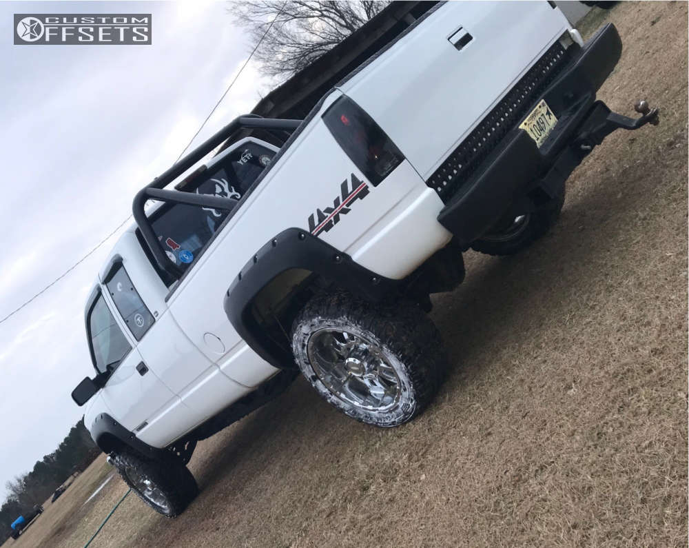 1998 GMC K2500 with 20x10 -24 Diamo 17 Karat and 33/12.5R20 Federal ...