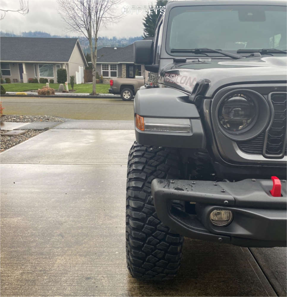 2024 Jeep Gladiator with 17x8.5 25 AEV Pintler and 35/12.5R17 ...