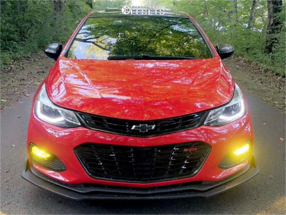 2018 Chevrolet Cruze with 18x8.5 30 ESR Cs12 and 225/40R18 Nitto Neo ...