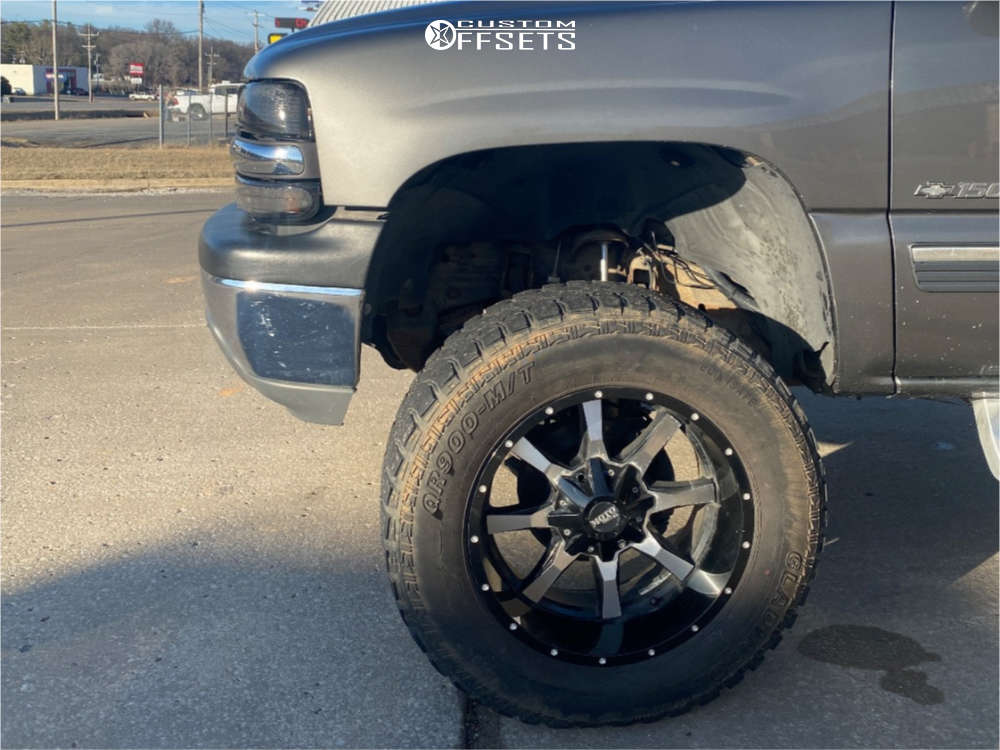 1999 Chevrolet Silverado 1500 with 20x10 -24 Moto Metal MO970 and 35/12 ...