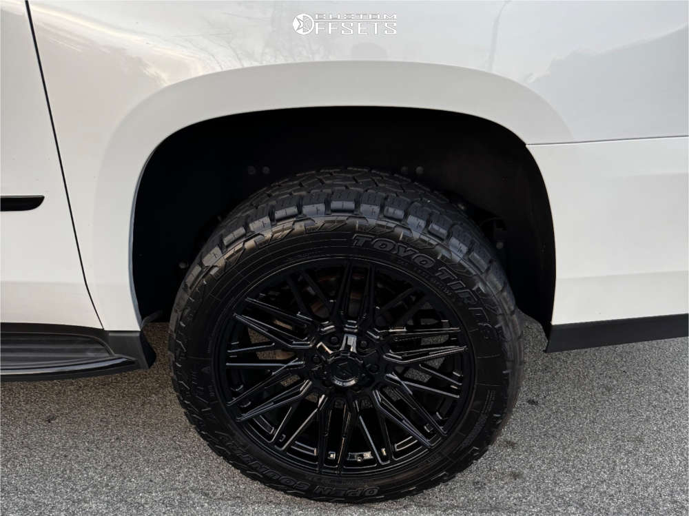 2017 Cadillac Escalade ESV with 22x10 10 Gear Off-Road Edge and 33/12 ...