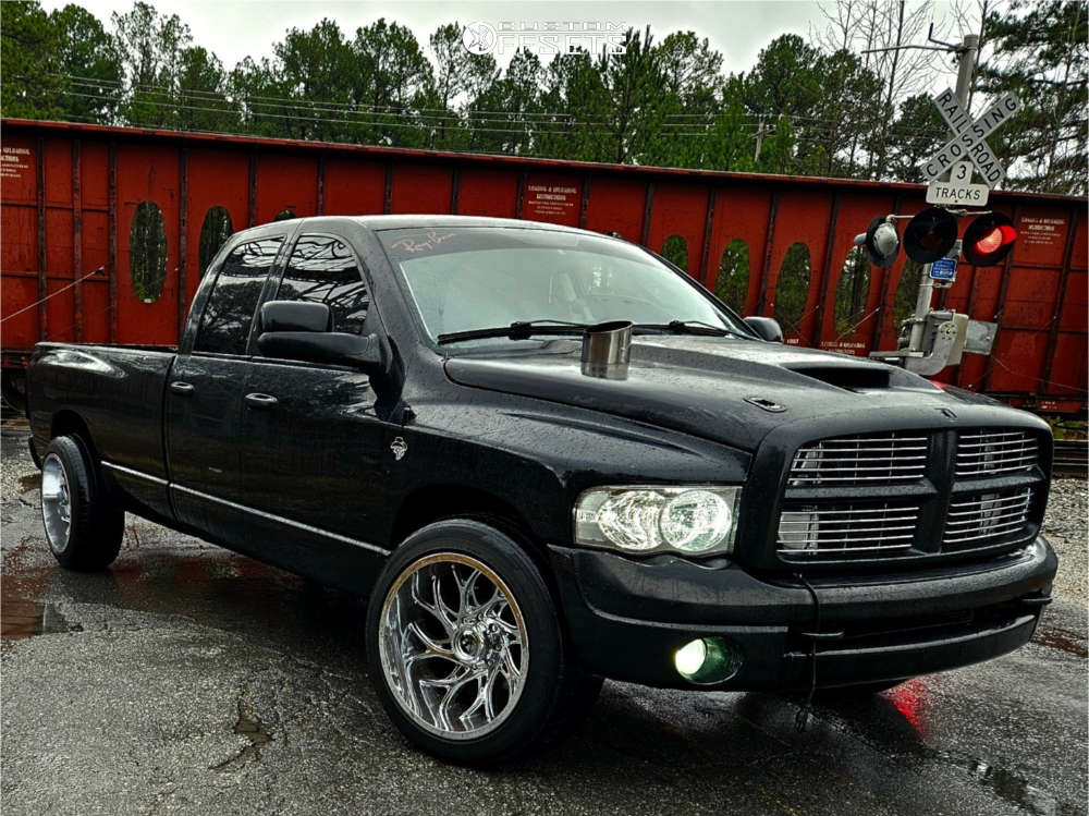 2003 Dodge Ram 2500 with 22x12 -44 Fuel Runner and 305/45R22 Nitto ...