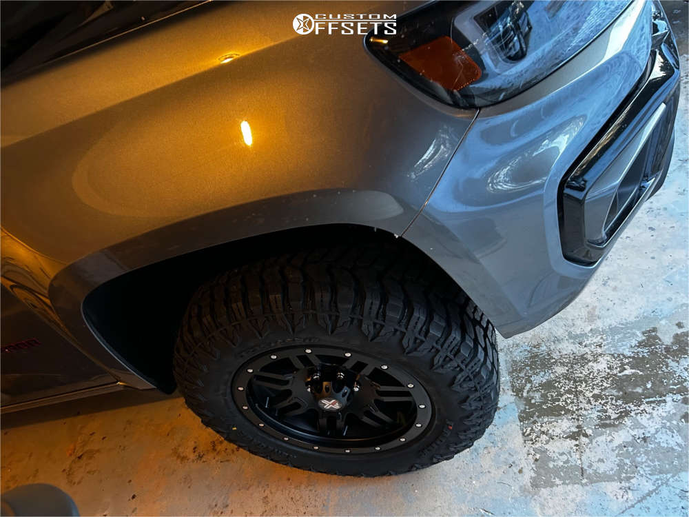 2022 Chevrolet Colorado with 18x9 17 DX4 7s and 275/65R18 Radar ...