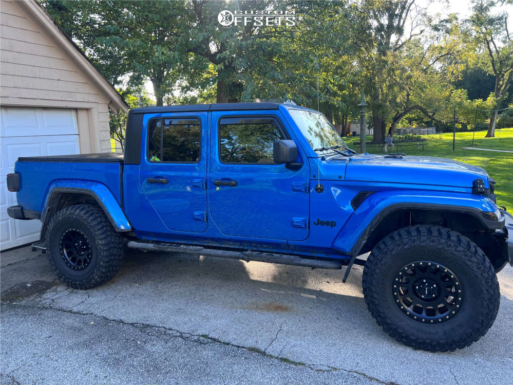2020 Jeep Gladiator with 17x8.5 0 Method Mr305 and 37/12.5R17 Cooper ...