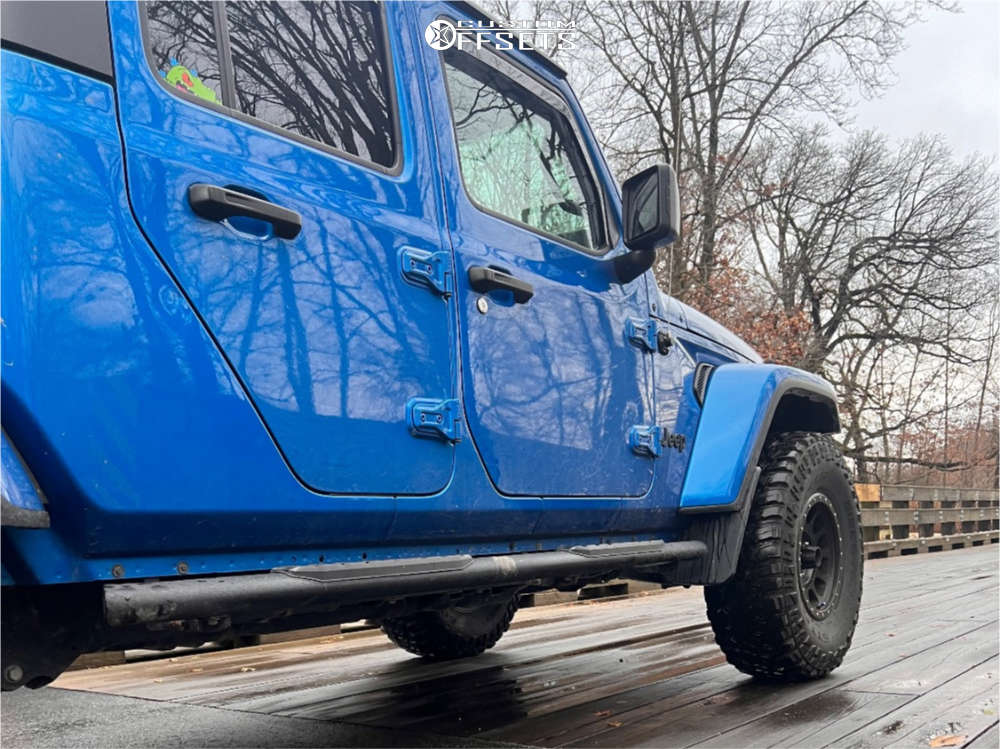 2020 Jeep Gladiator with 17x8.5 0 Method Mr305 and 37/12.5R17 Cooper ...