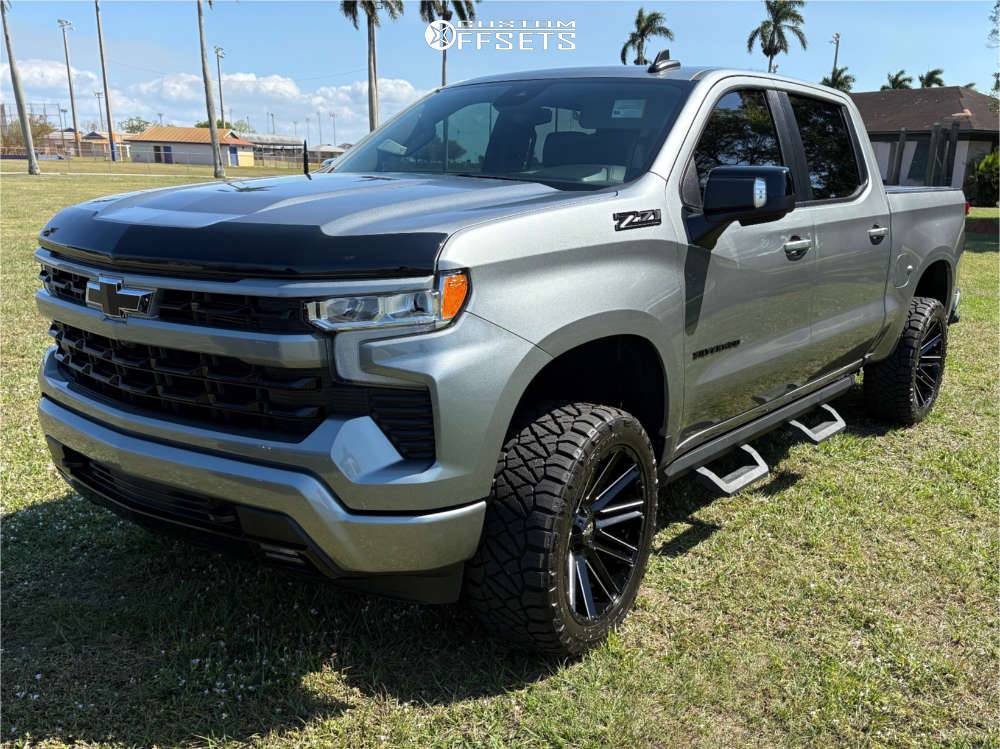 2023 Chevrolet Silverado 1500 with 22x10 -18 Moto Metal Mo998 and 33/12 ...