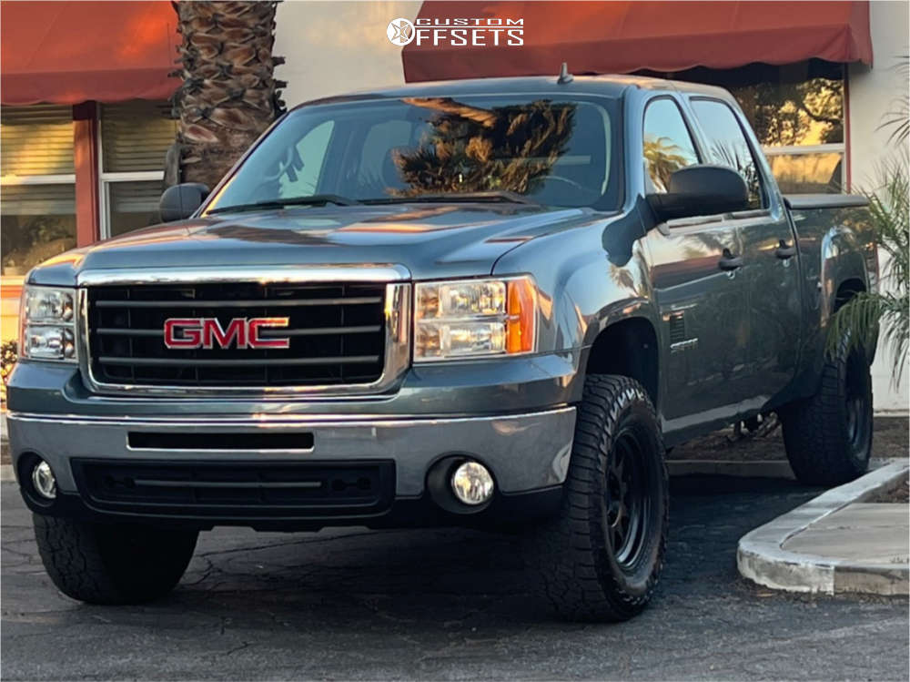 2011 GMC Sierra 1500 with 17x8.5 0 Method Mr316 and 285/70R17 Falken ...