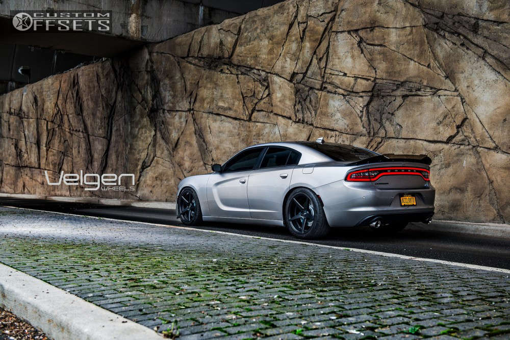 2015 Dodge Charger with 20x9 20 Velgen Classic5 and 275/35R20 Nitto ...