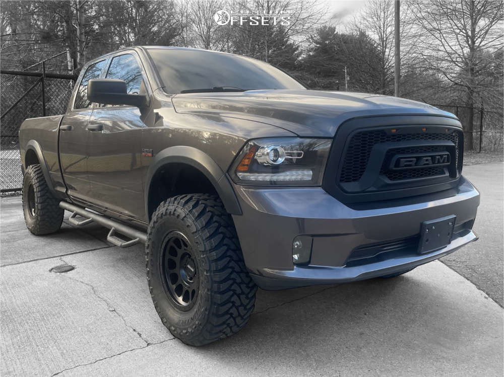 2015 Ram 1500 with 17x8.5 0 Method Mr305 and 35/12.5R17 Toyo Tires Open ...