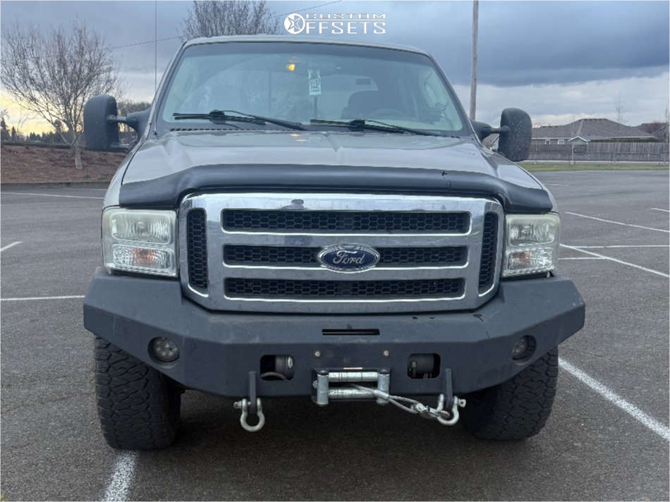 2005 Ford F-350 Super Duty with 18x9 -12 Fuel Rincon and 35/12.5R18 ...