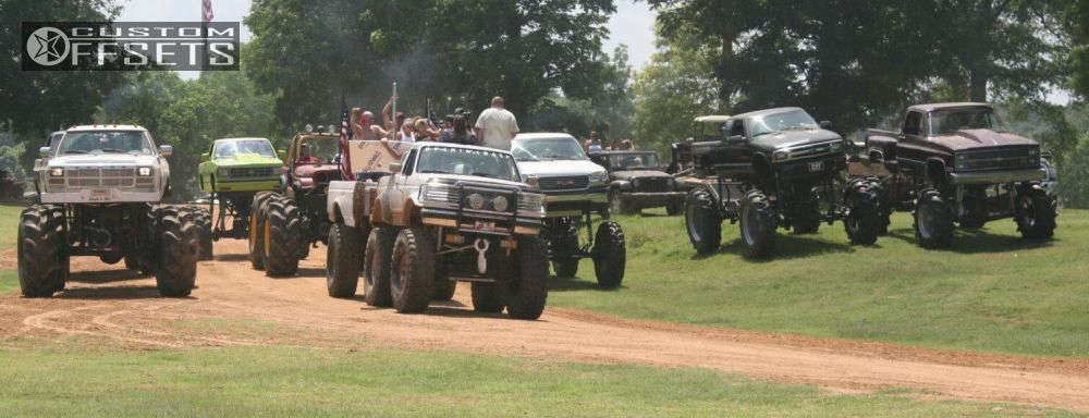 1996 Ford Bronco with 20x14 -76 Fuel Hostage and 54/18.5R20 Michelin ...
