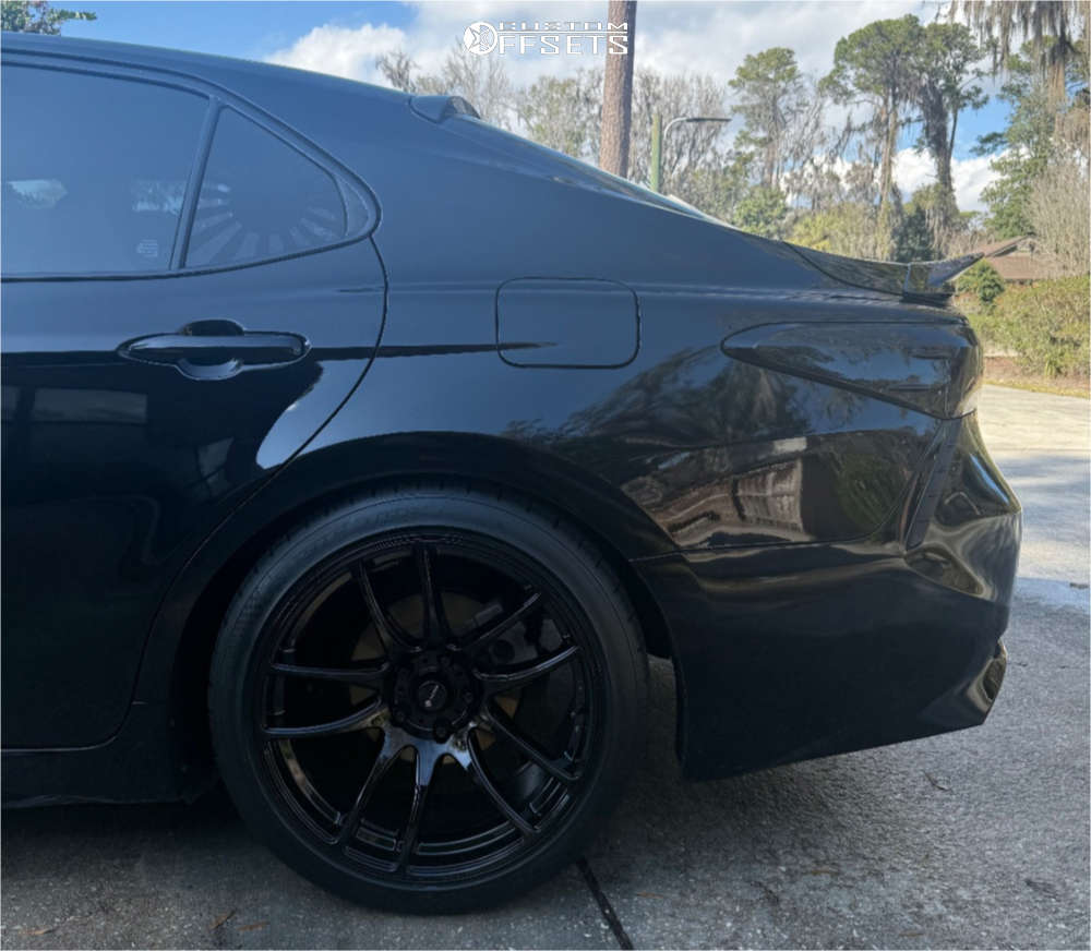 2021 Toyota Camry with 19x9.5 35 Vors Tr4 and 245/40R19 Kosic Drs-7 and ...