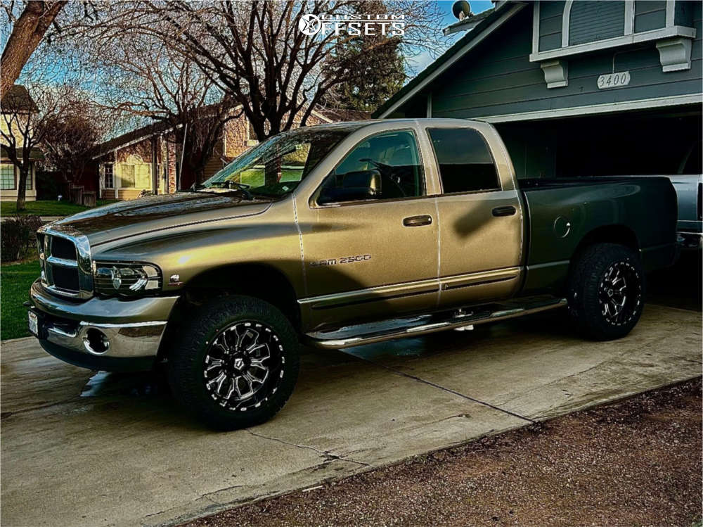 2005 Dodge Ram 2500 with 20x12 -44 TIS 560bm and 33/12.5R20 Atturo Trail Blade Ats and ...