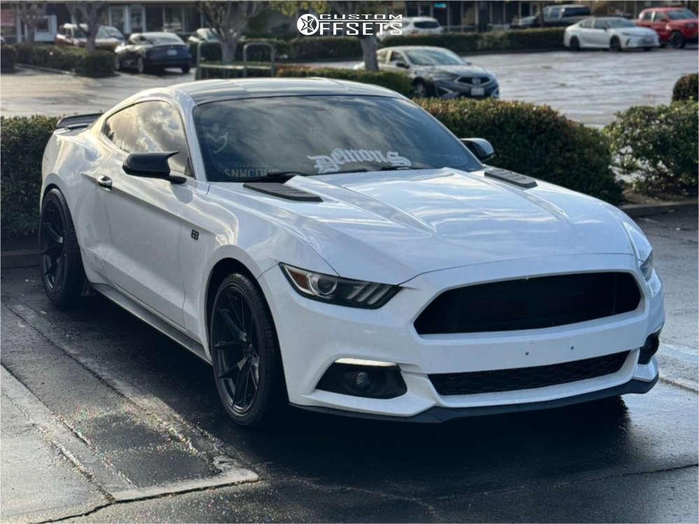 2015 Ford Mustang with 19x9.5 35 Aodhan Aff7 and 265/35R19 Lexani Lx ...
