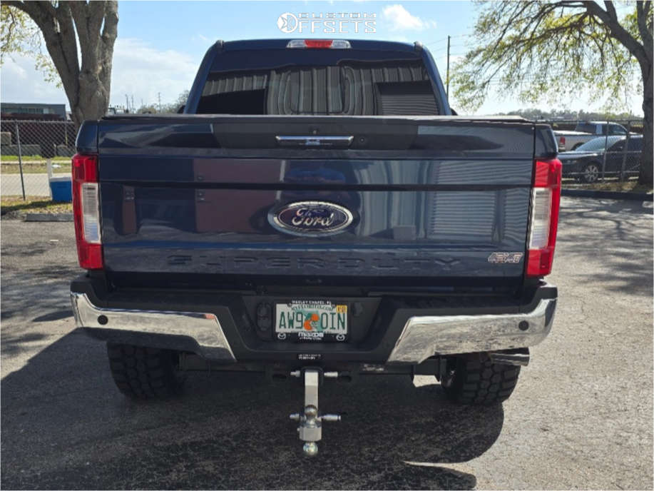 2017 Ford F-250 Super Duty with 20x10 -19 Hardrock Devastator and 35/12 ...