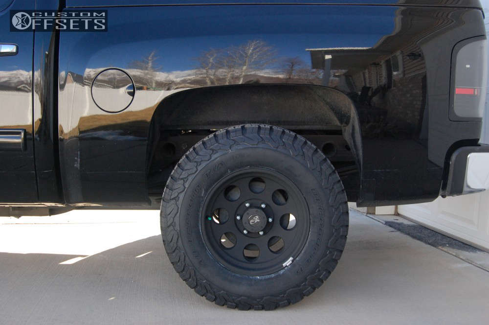 2009 Chevrolet Silverado 1500 with 17x9 -6 Pro Comp Series 69 and 285 ...