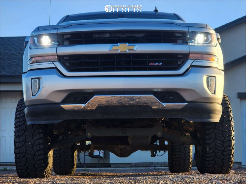 2017 Chevrolet Silverado 1500 with 18x9.5 -18 Vision Tactical and 35/12 ...