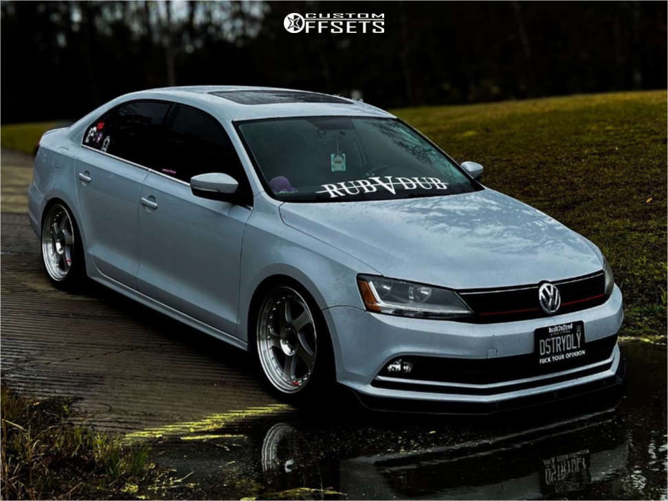 2017 Volkswagen Jetta with 18x8 35 Vors Vr2 and 225/40R18 Kosic Drs-7 ...